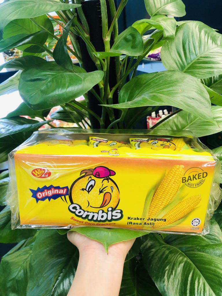 Bánh Cornbis Sweet Corn Crackers hiệu Win2 540Gr